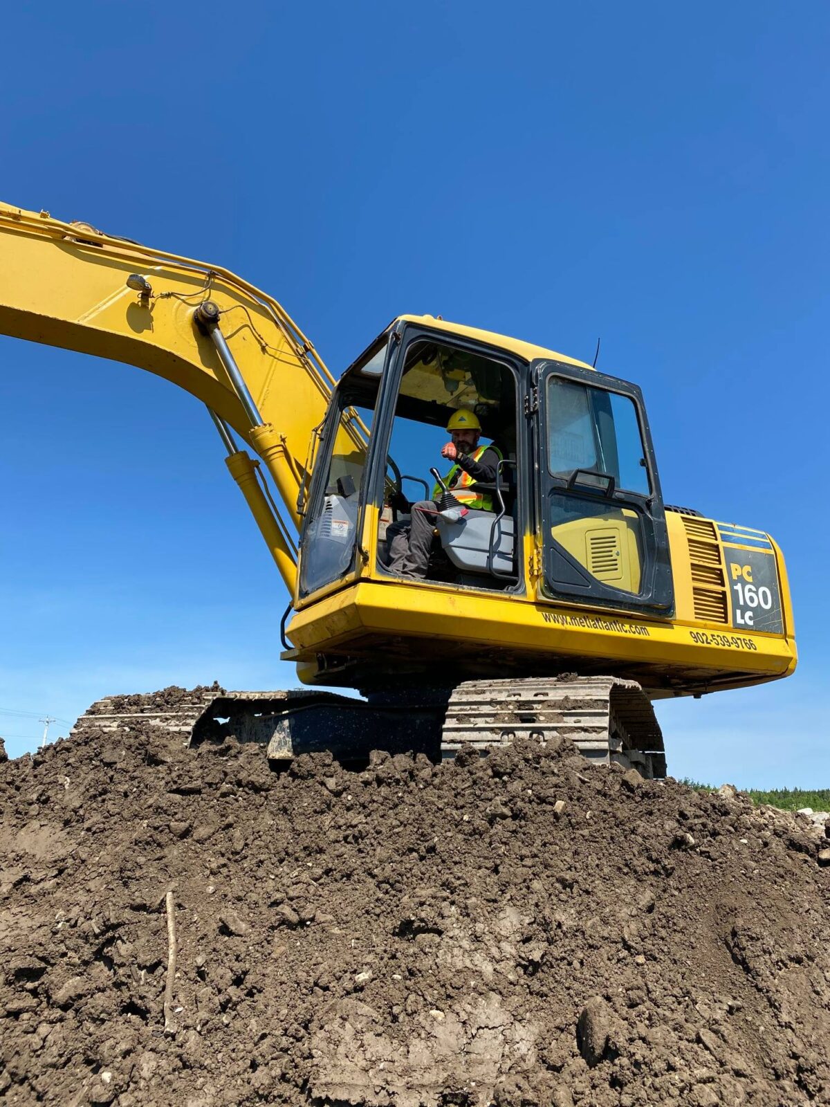 Excavator Operation, Loading, and Maintenance Training - Maritime ...